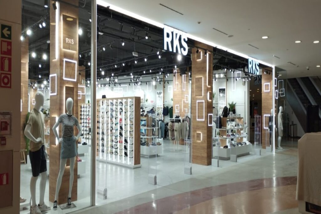 La nueva tienda RKS abre sus puertas en Xanadú para los vecinos de ...